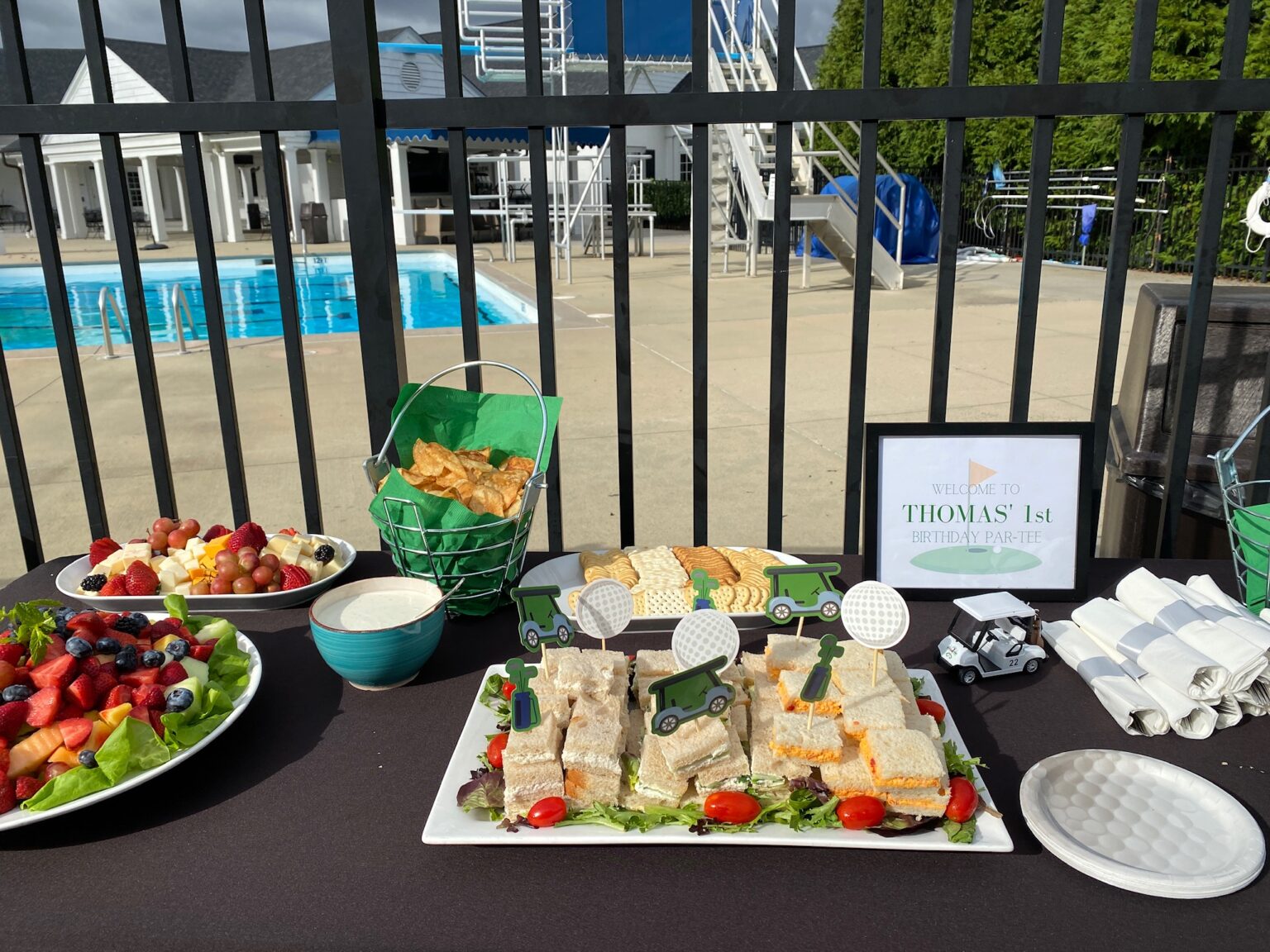 A Golf Themed Birthday Party (with decor and food ideas)