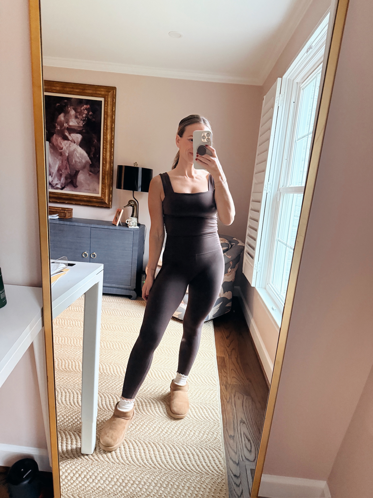 What to Wear to a Pilates Class (Cute Outfit Ideas)