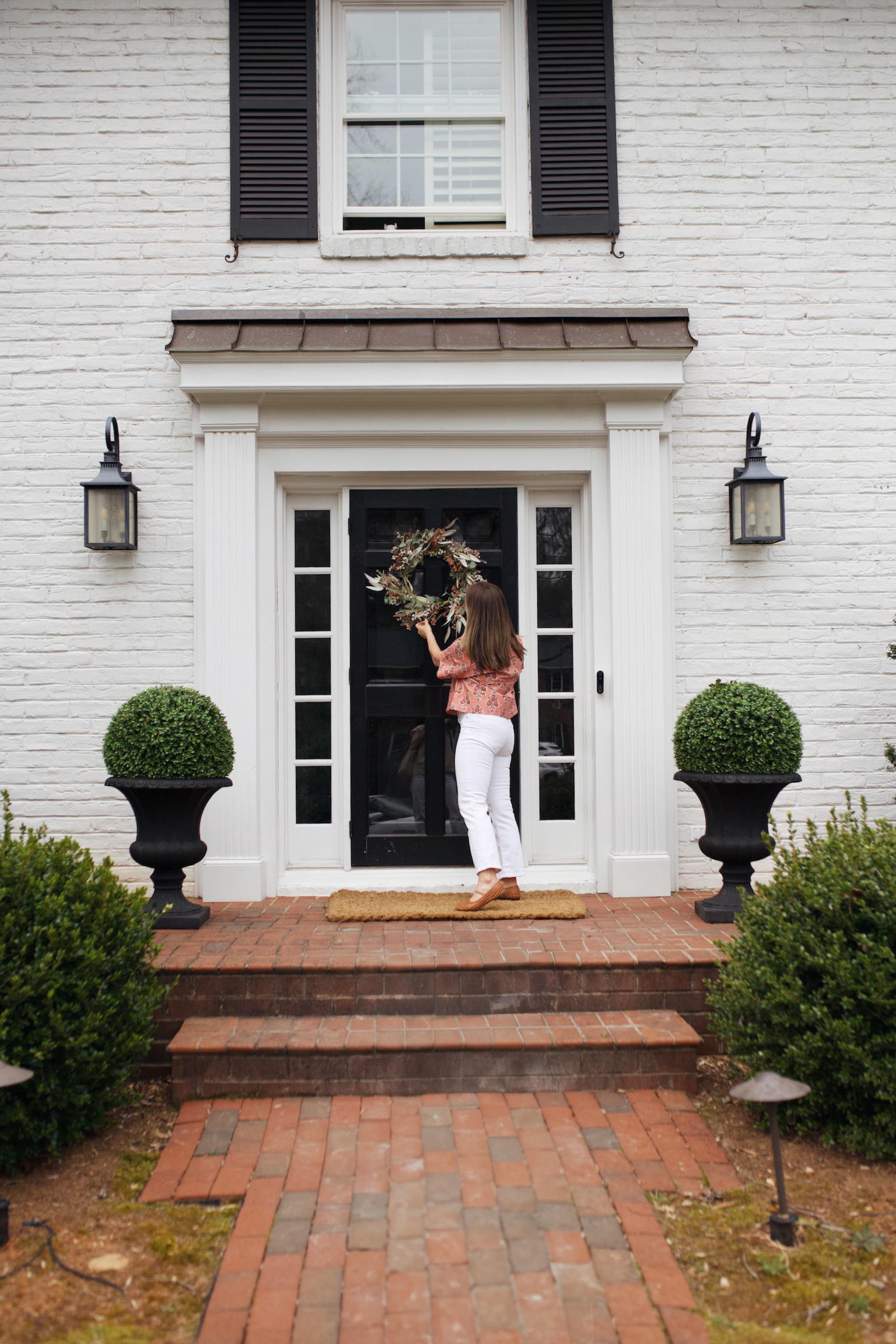 Simple Front Porch Decorating Ideas (for timeless curb appeal)