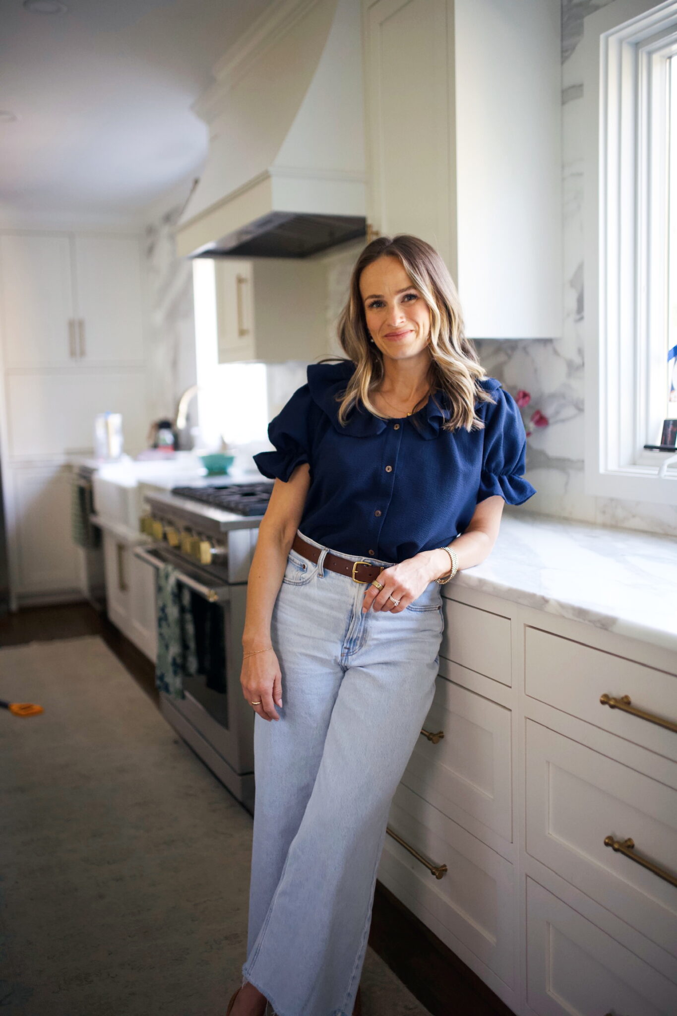 What to Wear with Light Blue Jeans (a comprehensive style guide)