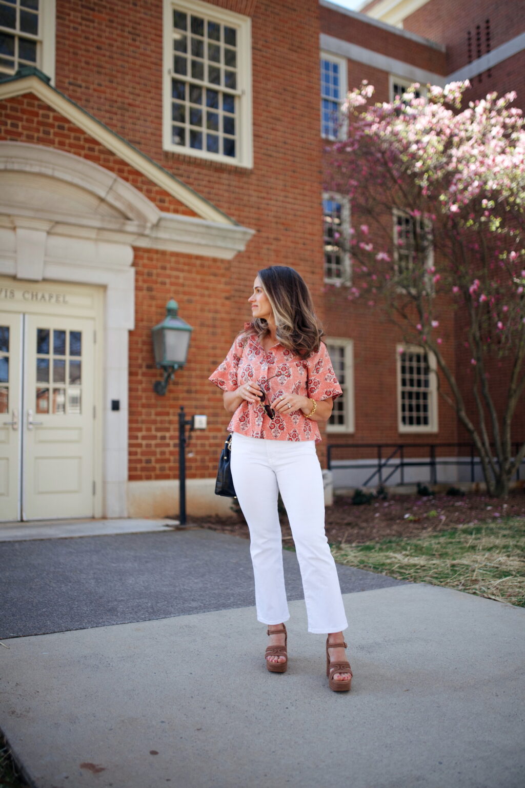 What the Fashion-Forward Moms are Wearing to Graduation